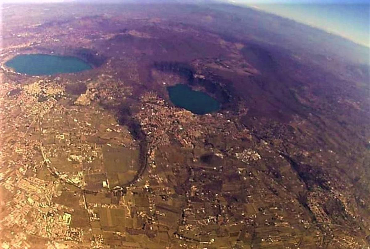 Sulla caldera del Vulcano Laziale: paesaggi unici e scorci mozzafiato ...
