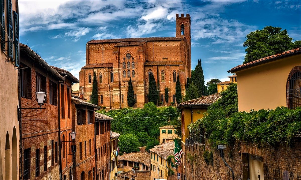 Visita Guidata a Siena: Città Medievale in cui il Tempo si è Fermato ...