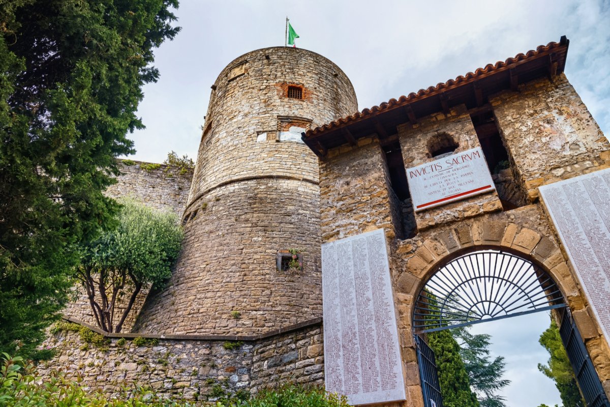 Una Passeggiata attraverso la Storia: I Castelli di Bergamo | Meeters