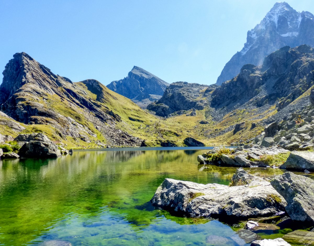 Trekking al Pian del Re: Il Fascino del Monviso e delle Sorgenti del Po ...