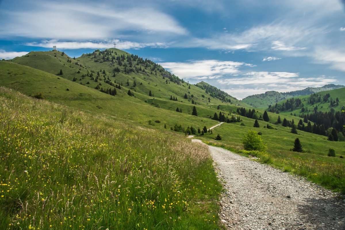Dal Monte Farno al Rifugio Parafulmine: trekking in Val Gandino | Meeters