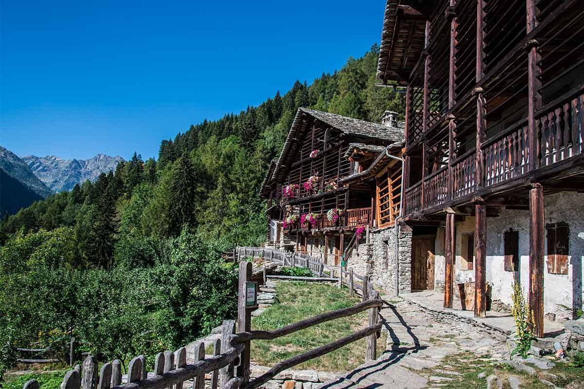 Escursione in Val Vogna alla scoperta delle baite Walser | Meeters