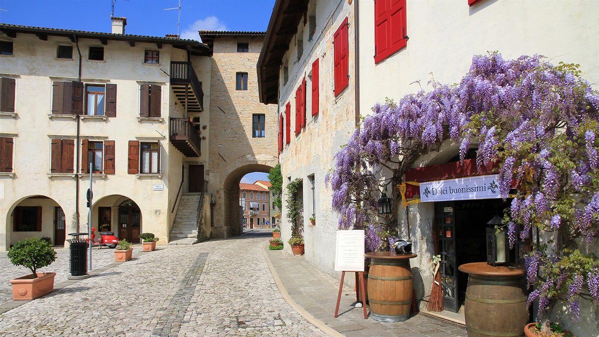 Tour guidato alla scoperta di Valvasone, uno dei Borghi più belli d ...